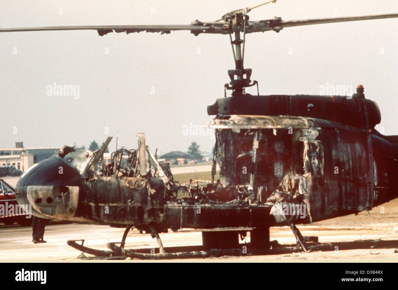 (dpa files) - The wreck of the border patrol helicopter on the airport ...
