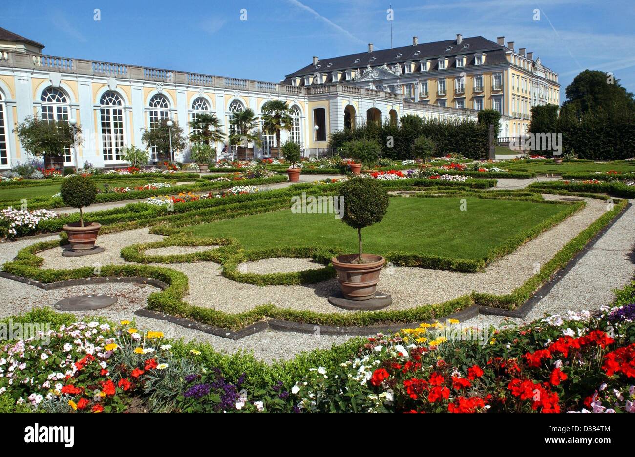 Arts culture entertainment ace monuments and heritage sites castle ...