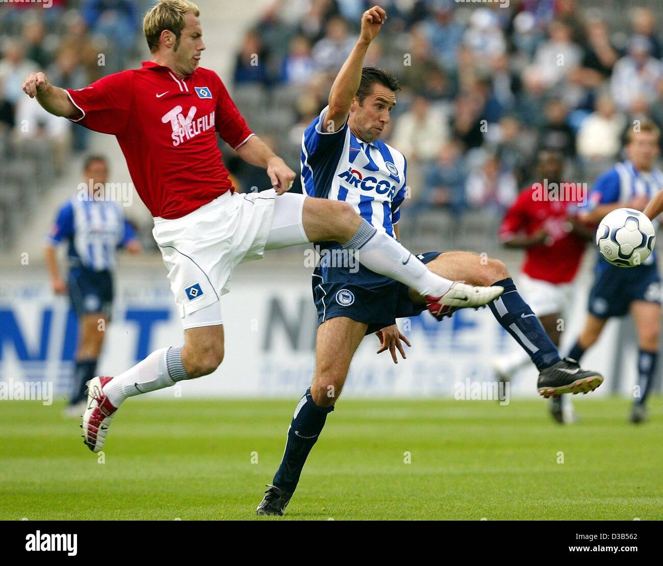 Hertha berlins striker hi-res stock photography and images - Alamy