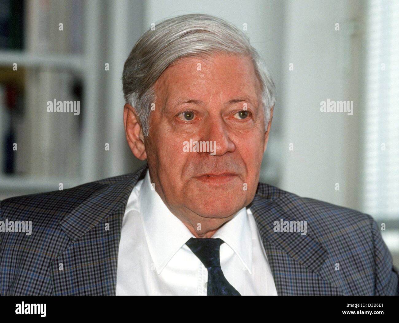 Politics pol people politician serious germany hi-res stock photography ...