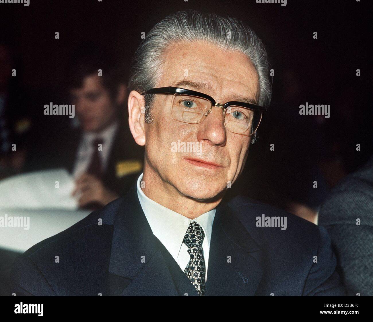 (dpa files) - Otto Brenner, head of IG Metall, the German metal workers ...