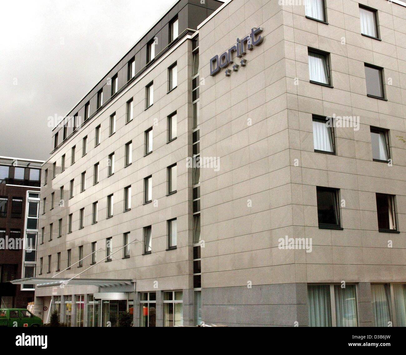 (dpa) - The newly built 'Dorint' hotel in Duesselsorf, Germany ...