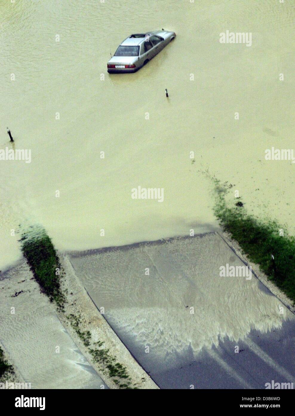 Swept away hi-res stock photography and images - Alamy