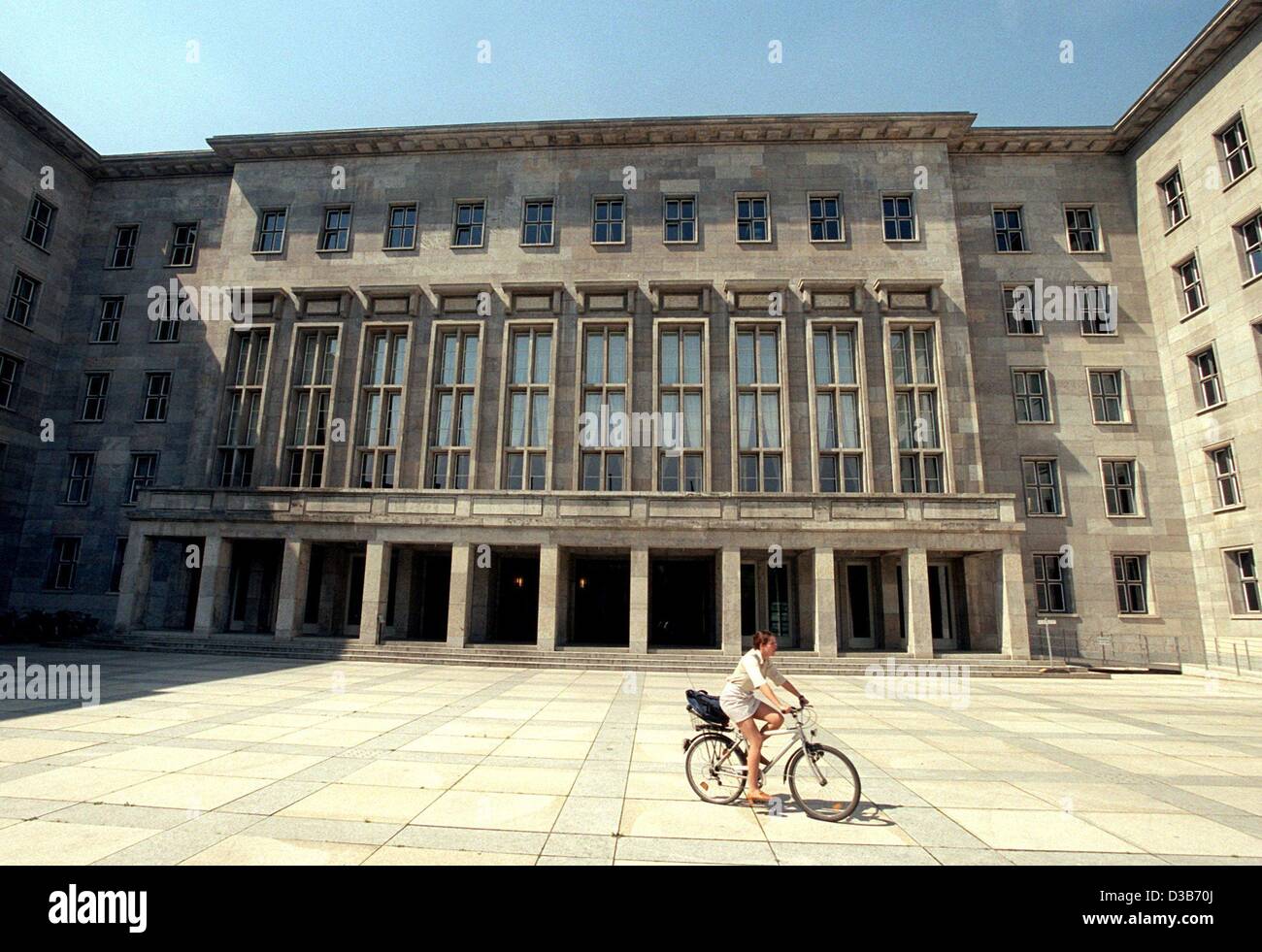 Wilhelmstrasse hi-res stock photography and images - Alamy