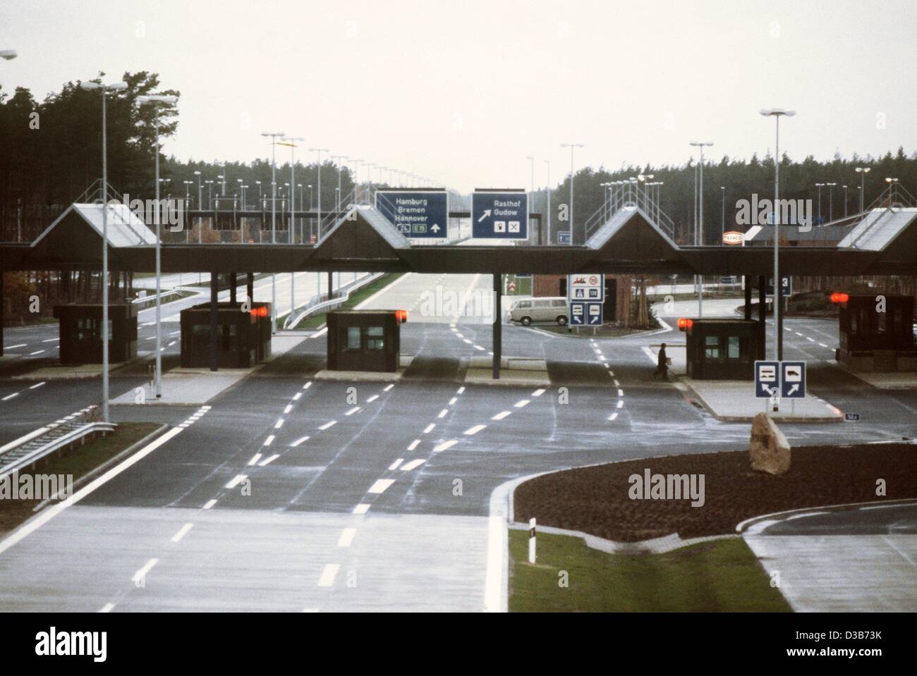 Hamburg border hi-res stock photography and images - Alamy