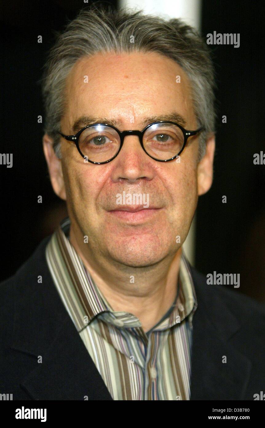 (dpa) - Movie composer Howard Shore arrives at the premiere of his ...