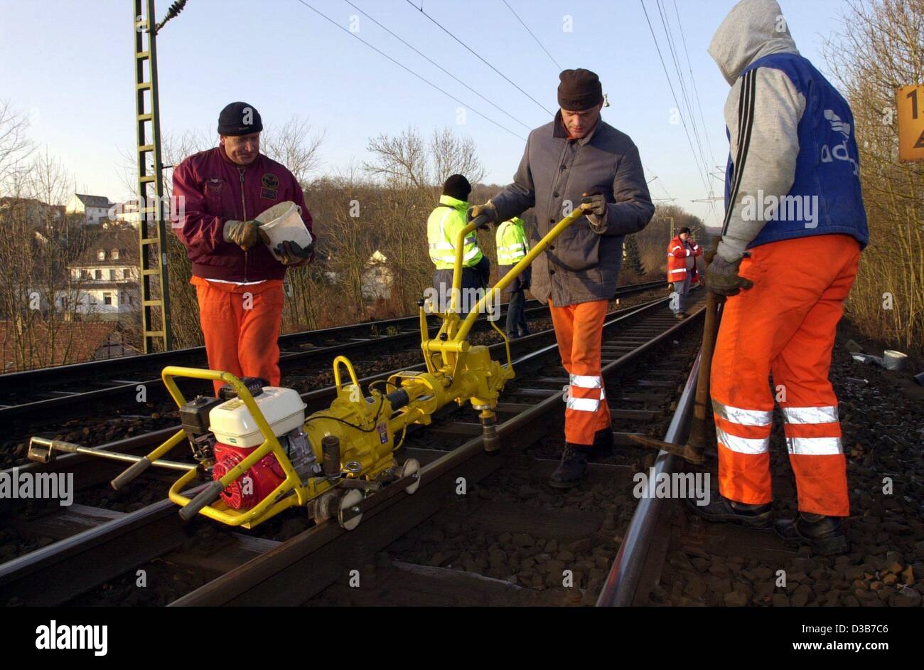 Railway workers repairing track hi-res stock photography and images - Alamy