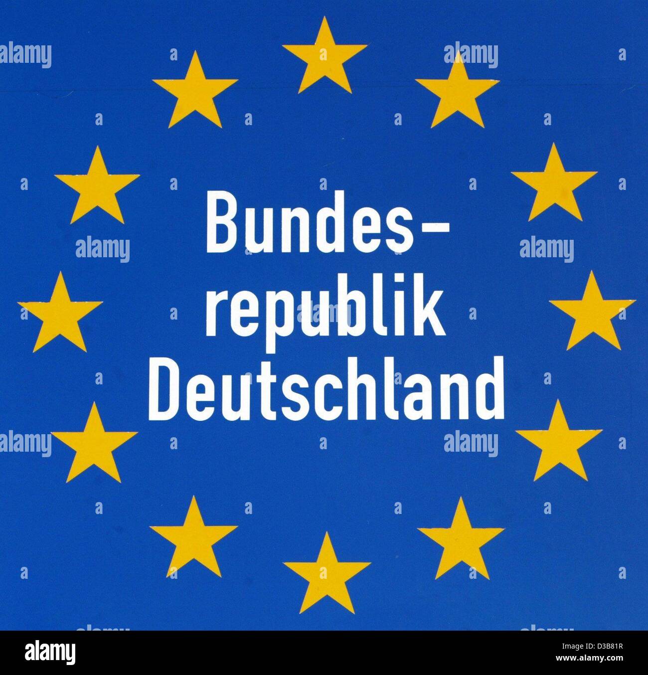(dpa) - A blue sign with twelve yellow stars reading 'Federal Republic ...