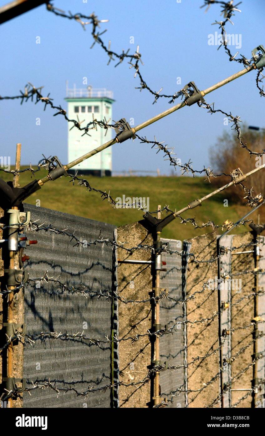 (dpa) - A view of the security systems and a watch tower of the former ...