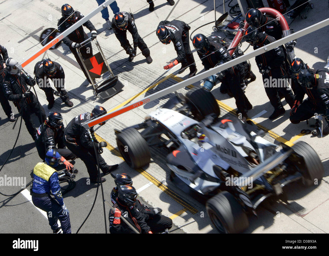 Juan pablo montoya 2005 hi-res stock photography and images - Alamy