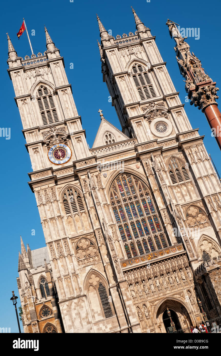 Rose window westminster abbey hi-res stock photography and images - Alamy