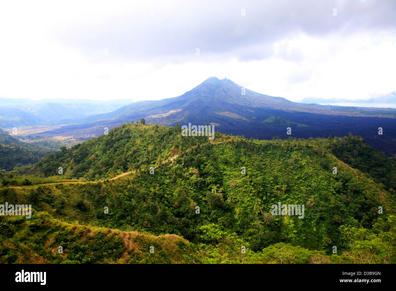Sleeping volcano hi-res stock photography and images - Alamy
