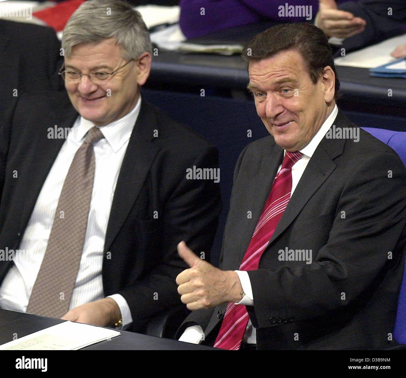 Gerhard schroeder 2002 hi-res stock photography and images - Alamy