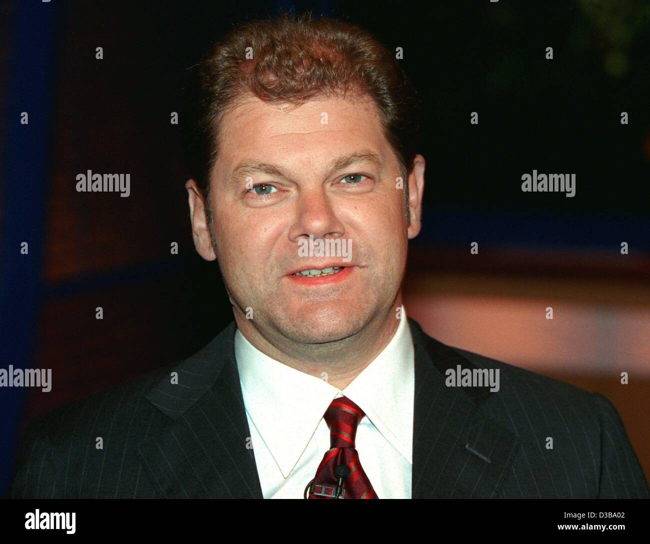 Olaf scholz 2002 hi-res stock photography and images - Alamy