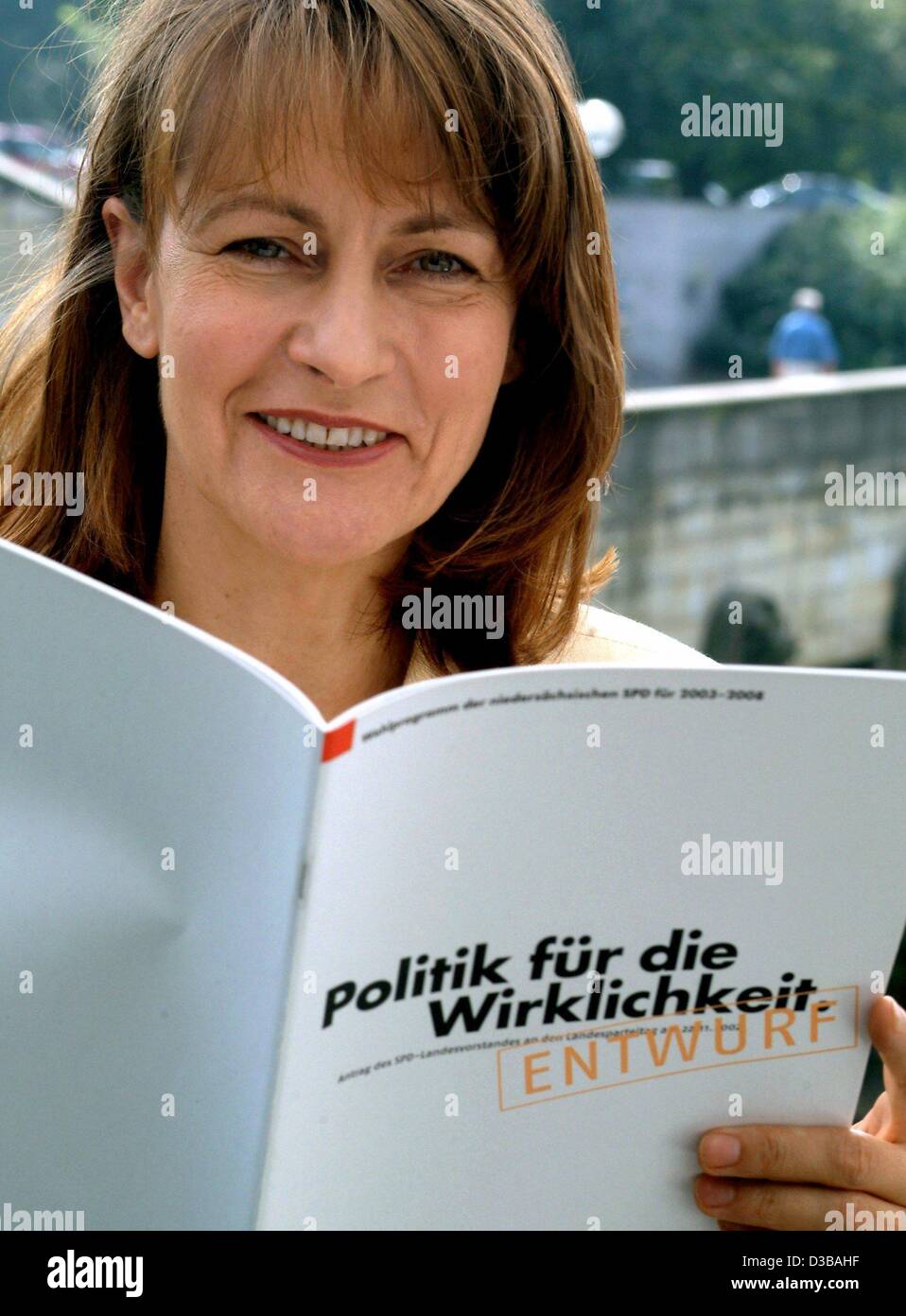 (dpa) - Edelgard Bulmahn, German Education Minister and Chairwoman of ...