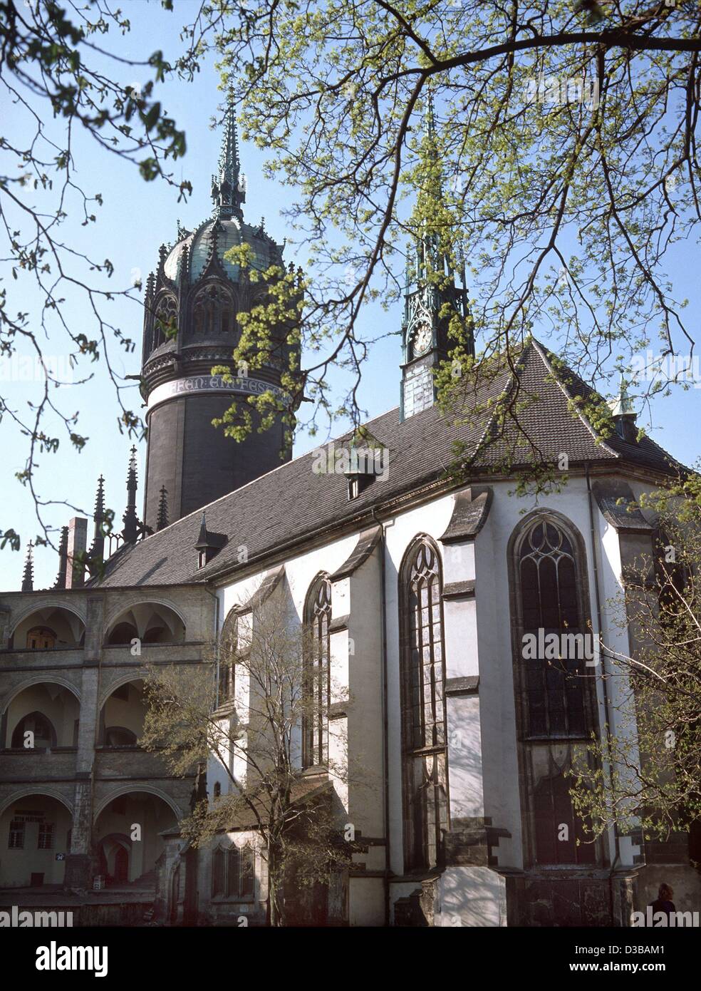 Wittenberg castle church door hi-res stock photography and images - Alamy