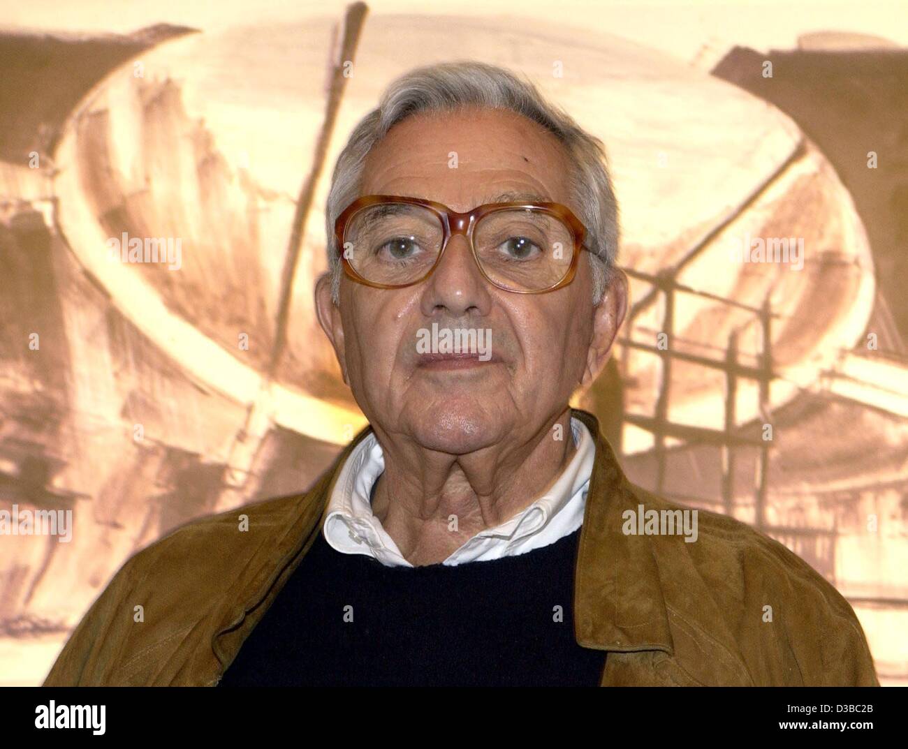 Ken adam bond hi-res stock photography and images - Alamy