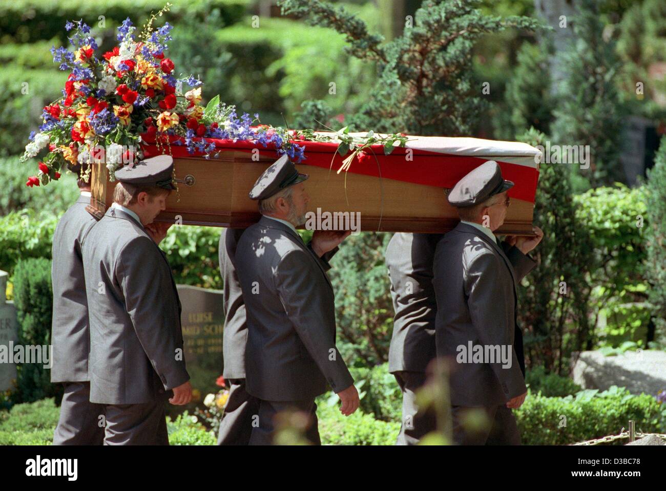 Famous Open Casket Funerals