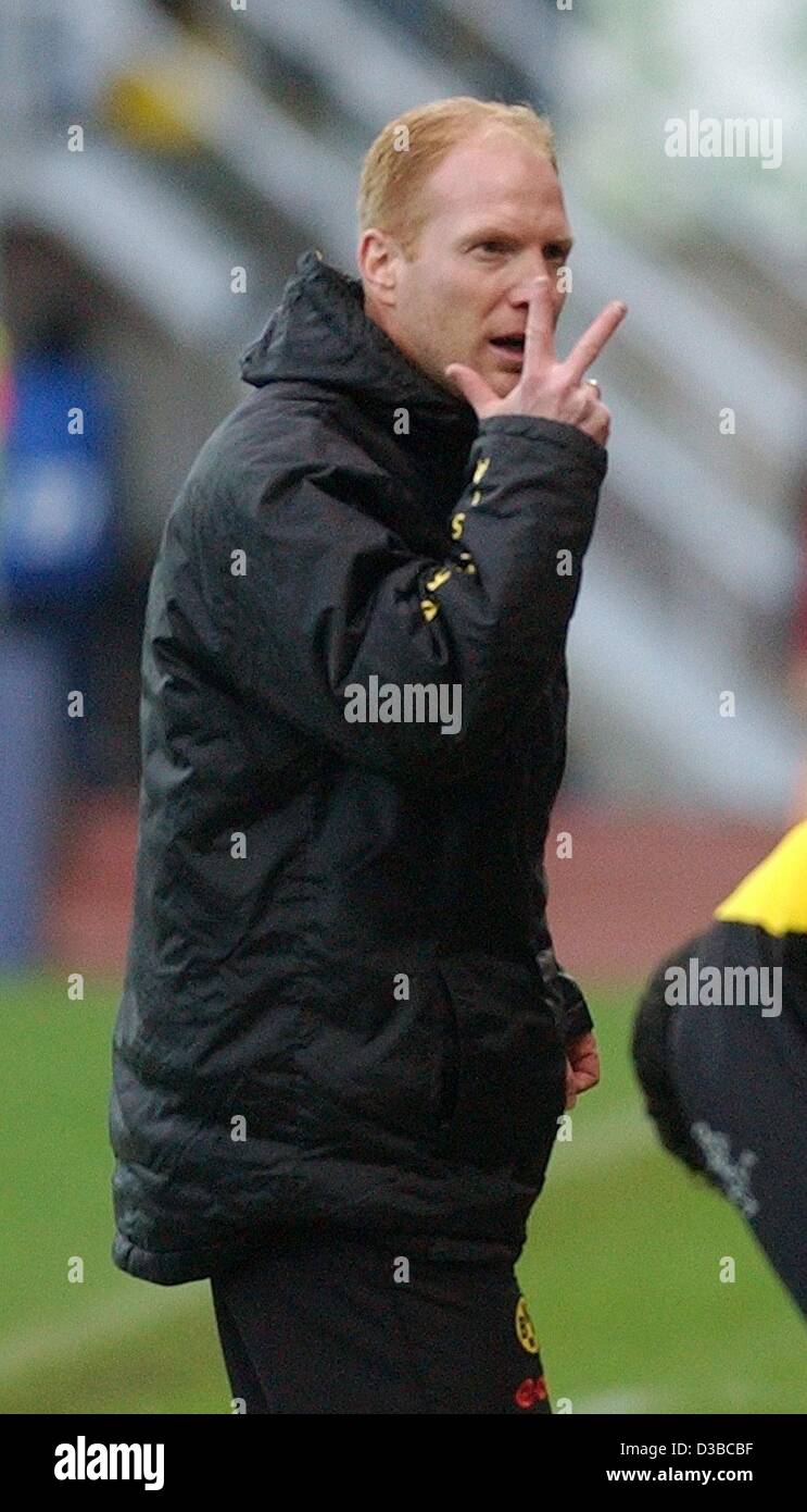 Borussia dortmund coach matthias sammer hi-res stock photography and ...
