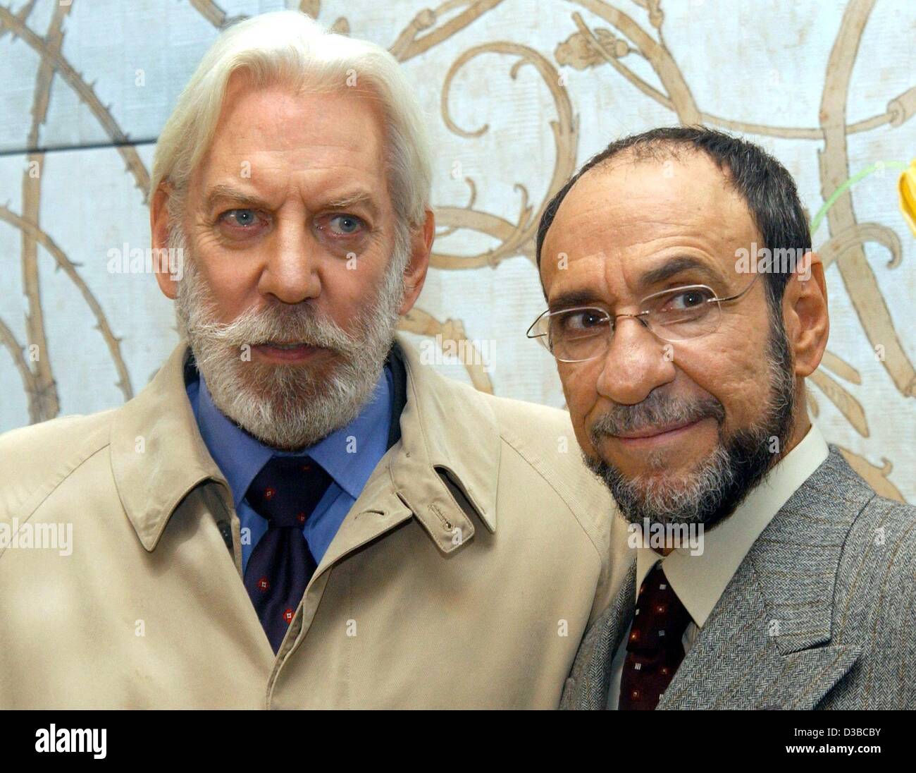 Arts culture entertainment ace cinema celebrities smiling serious beard ...