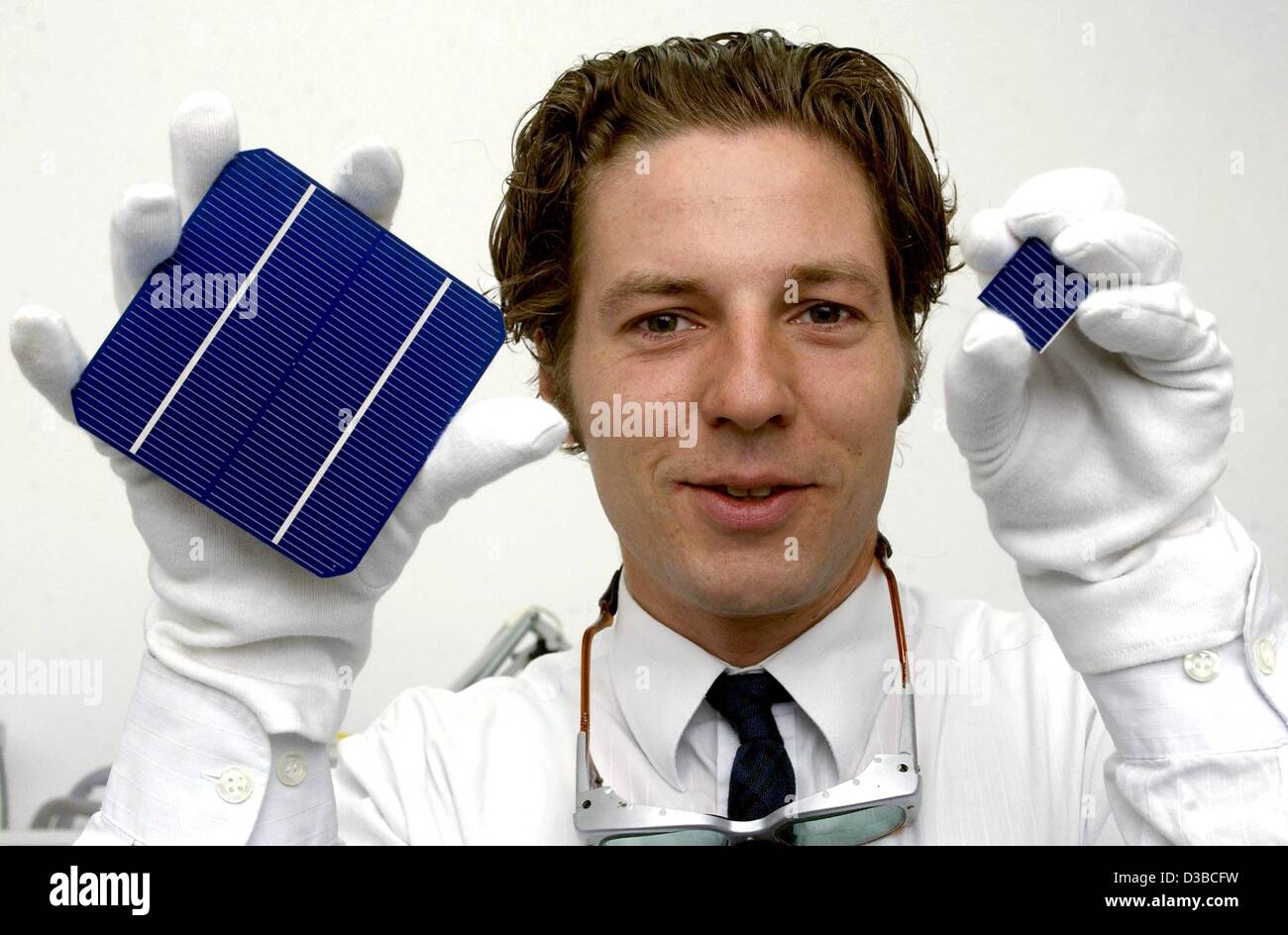 Laser cuts hi-res stock photography and images - Alamy