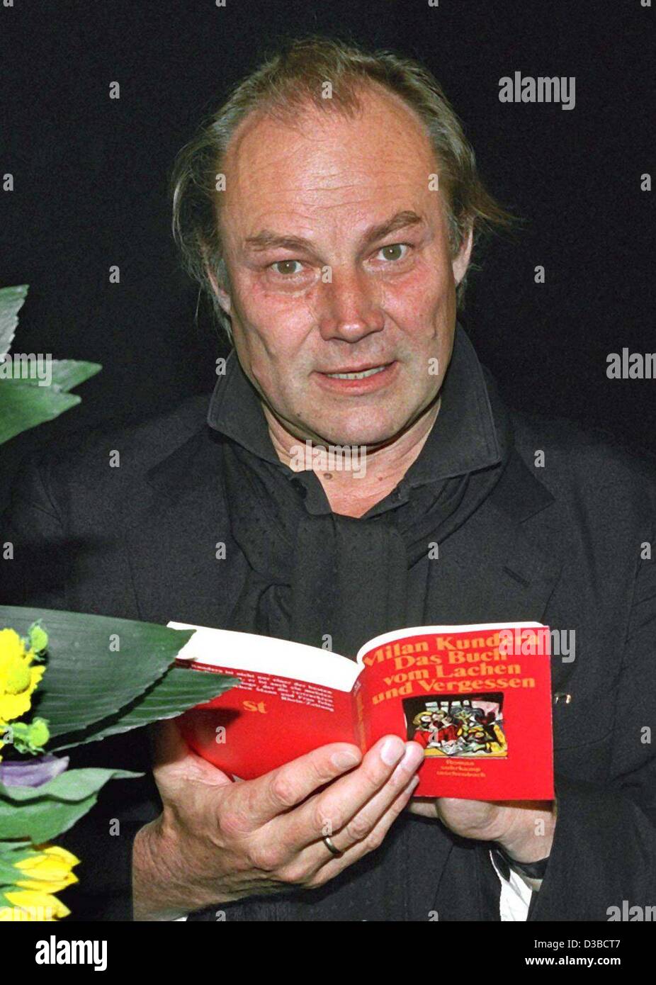 Klaus maria brandauer hi-res stock photography and images - Alamy