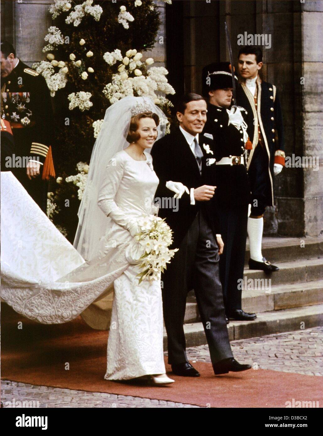 (dpa files) - Queen Beatrix, then Crown Princess Beatrix of the ...