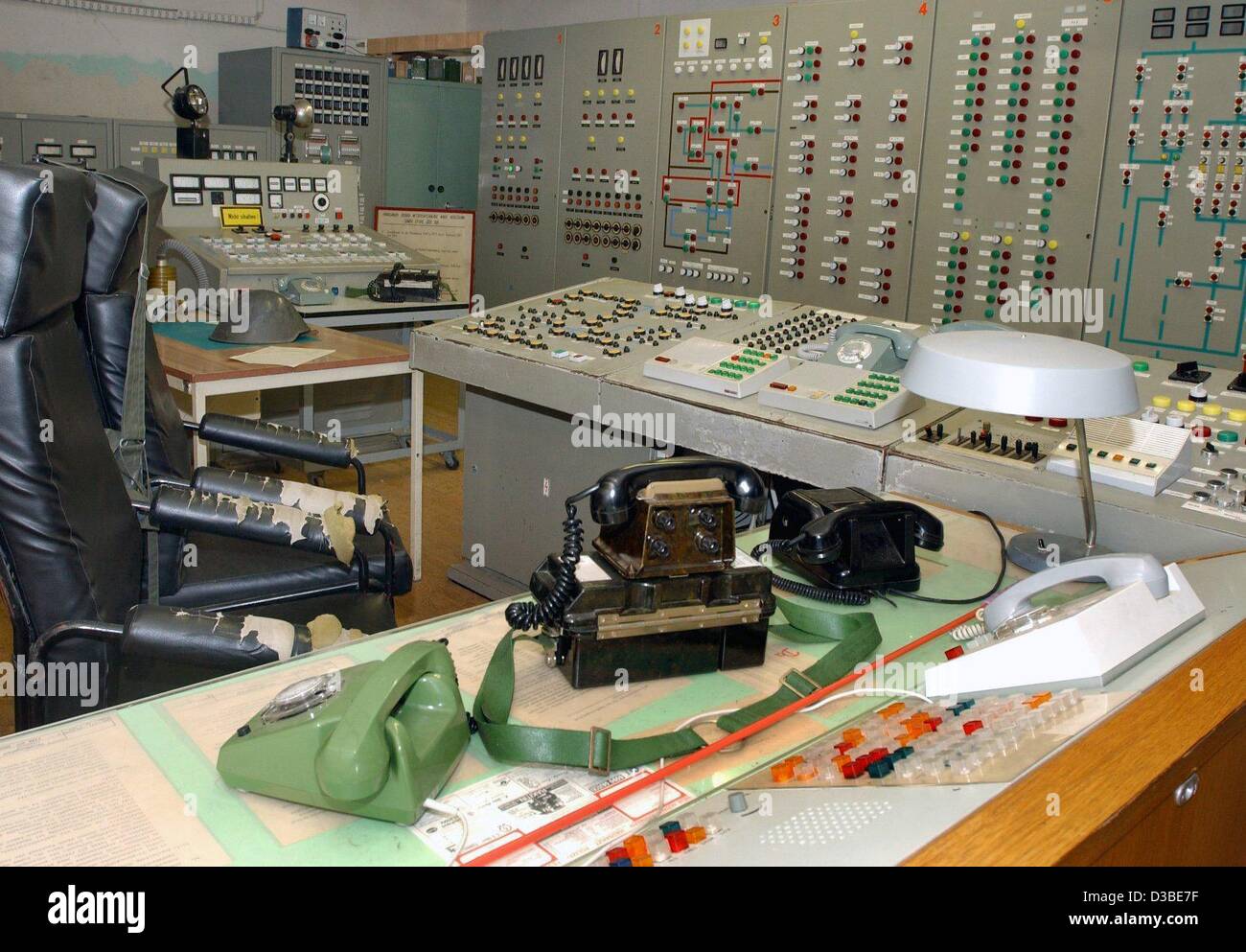 (dpa) - A view of the switchboard in the comand centre inside the ...