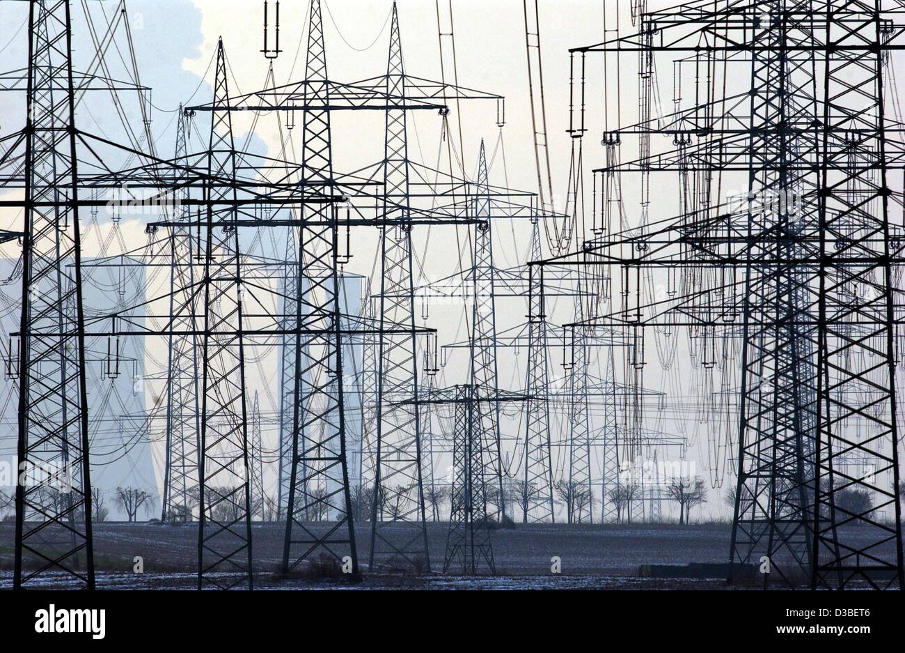 Power poles hi-res stock photography and images - Alamy