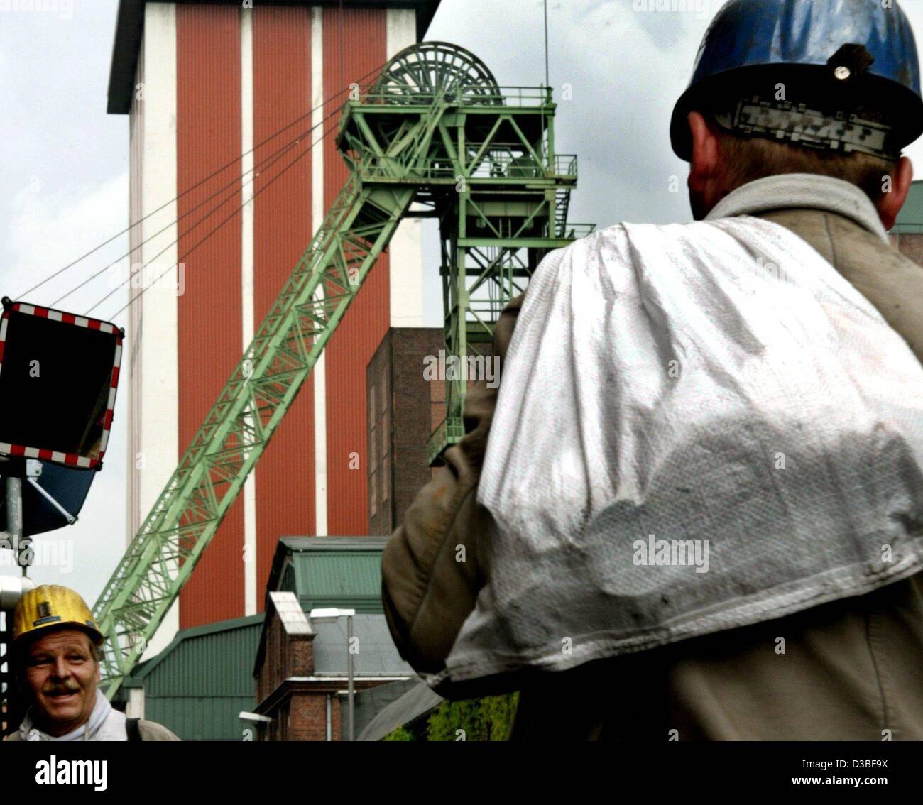 Coal miners after work hi-res stock photography and images - Alamy