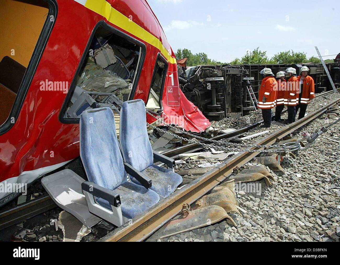 Disasters accidents dis accidents transport train damage rail germany ...