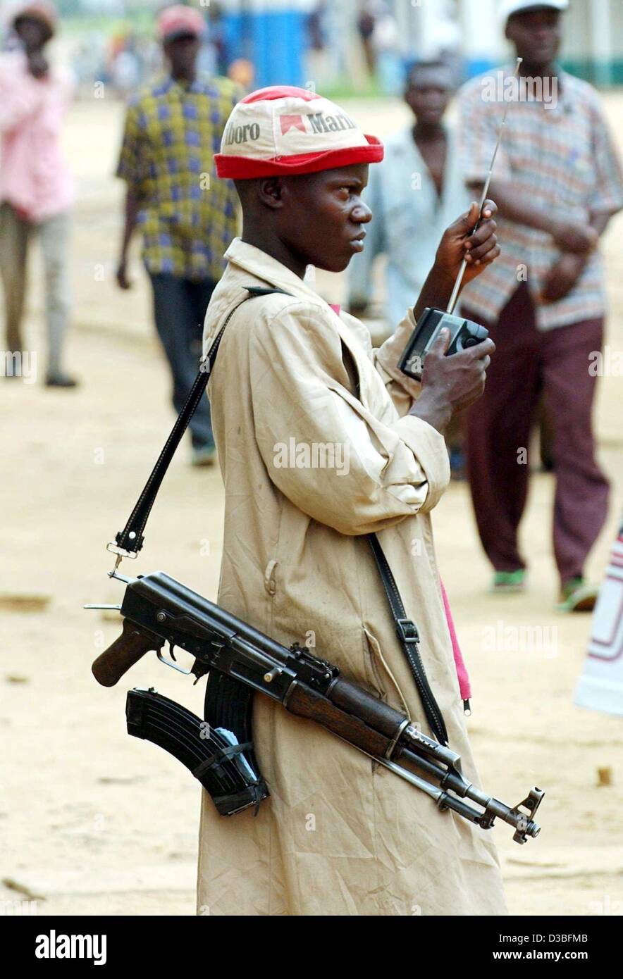 (dpa) - A young soldier of the Union of Congolese Patriots (UPC ...