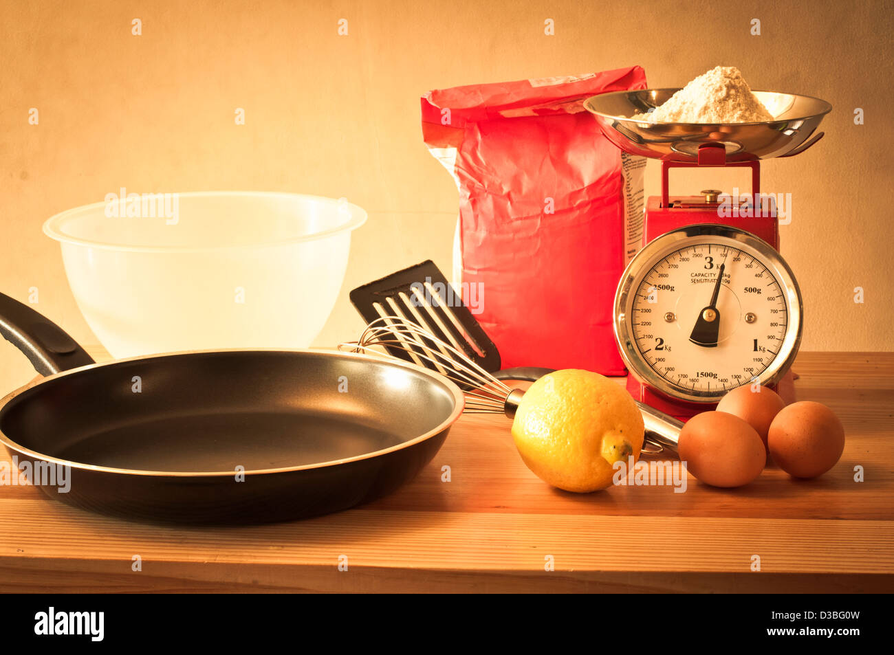 Retro baking hi-res stock photography and images - Alamy