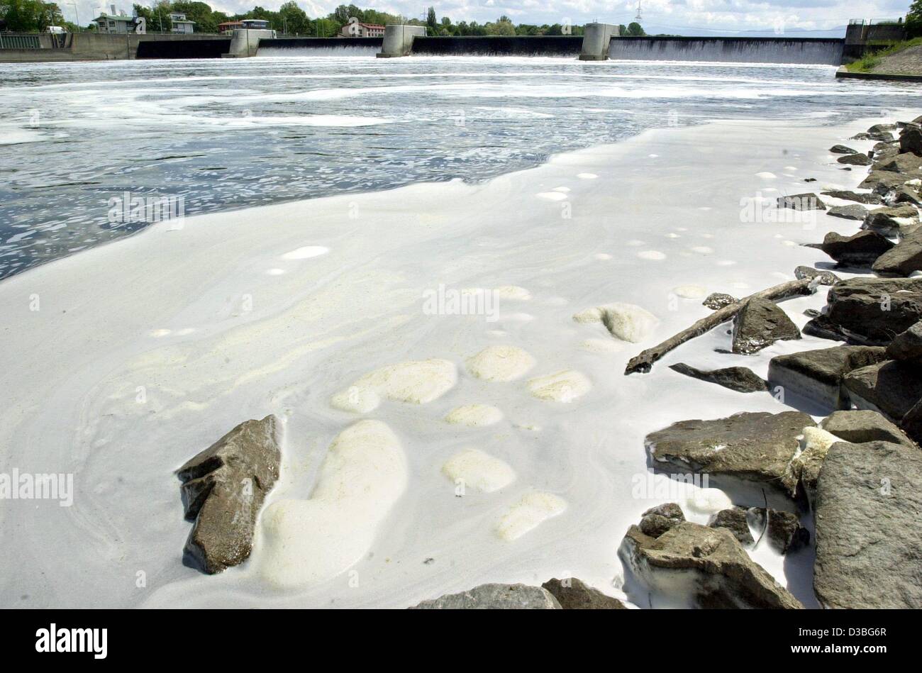 Scum year hi-res stock photography and images - Alamy