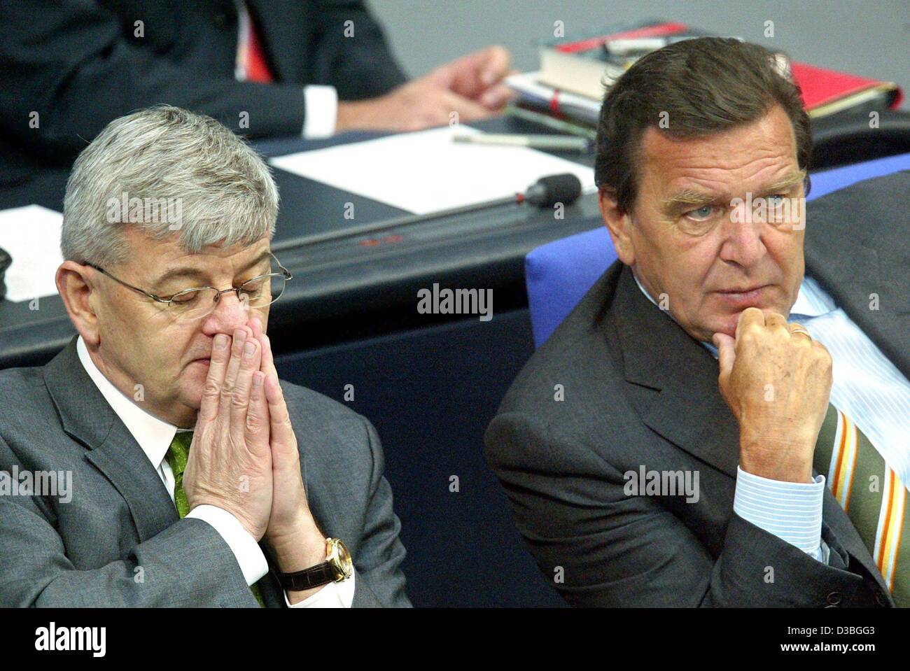 Politics pol government serious gesture politicians bundestag mp ...