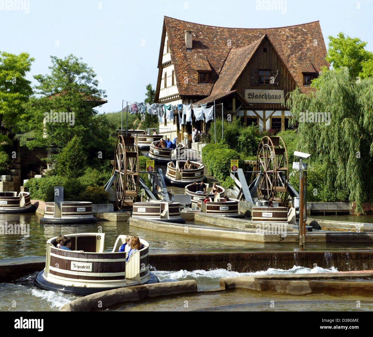 Human in a tub hi-res stock photography and images - Alamy