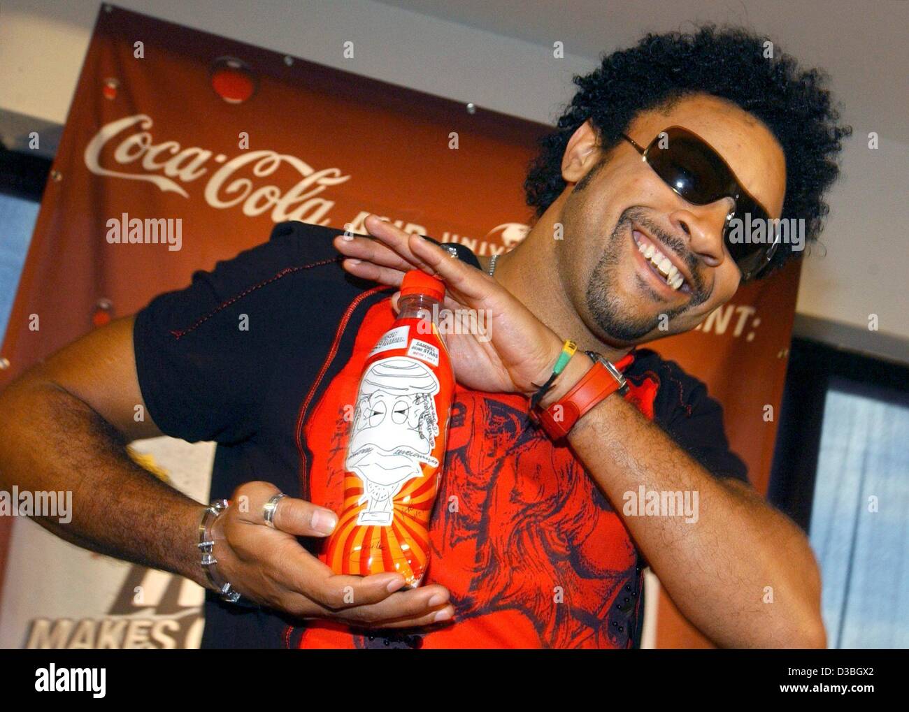 Reggae singer hi-res stock photography and images - Alamy