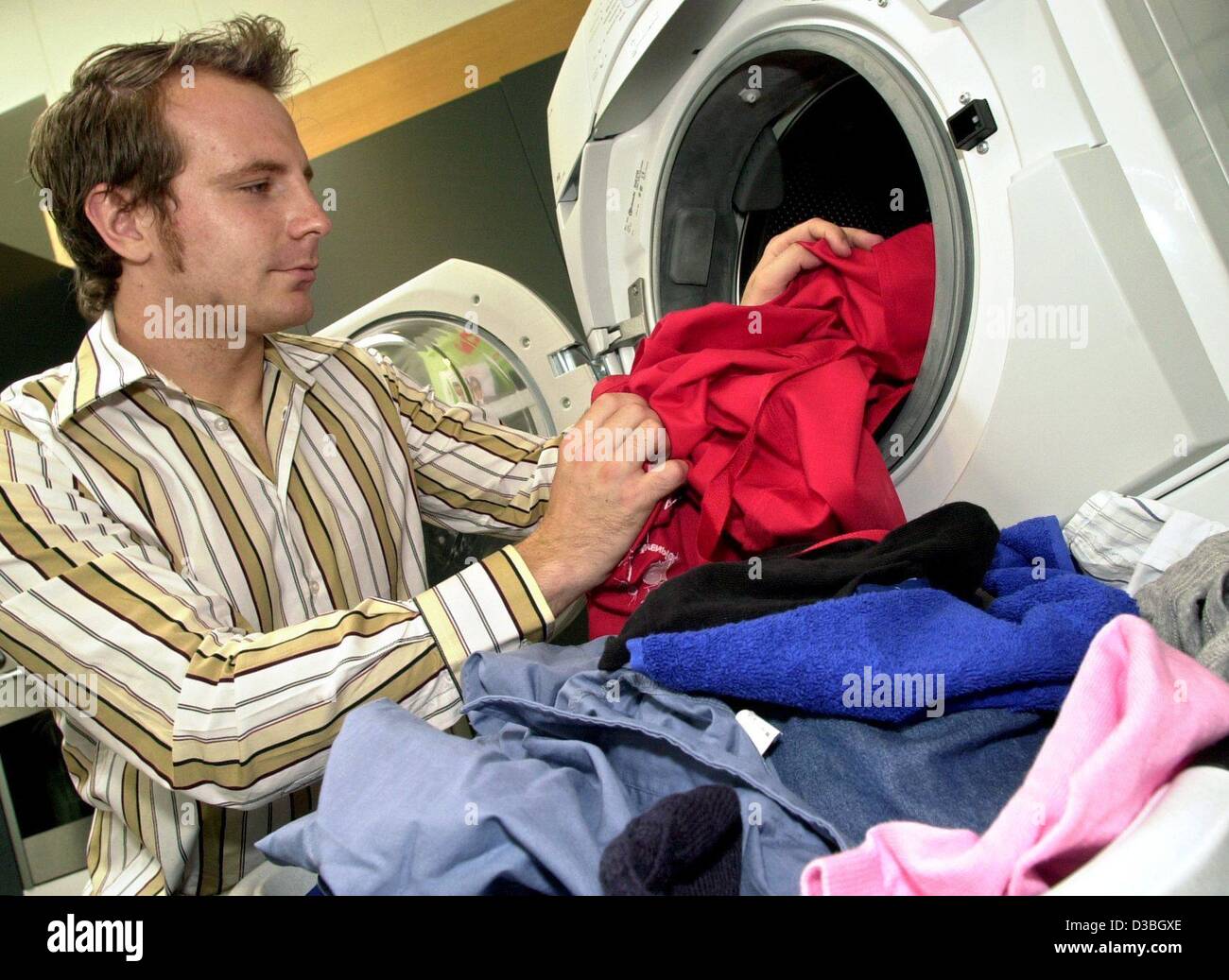 German washing machine hi-res stock photography and images - Alamy