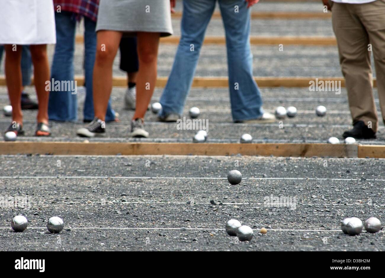 Metal boules hi-res stock photography and images - Alamy
