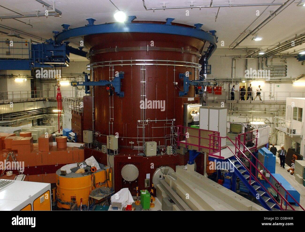 Reactor hall hi-res stock photography and images - Alamy