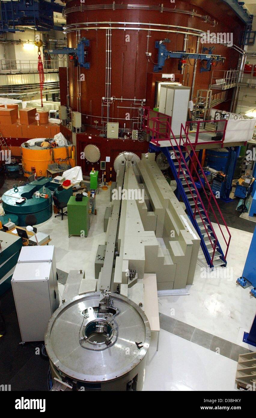 Nuclear reactor garching hi-res stock photography and images - Alamy