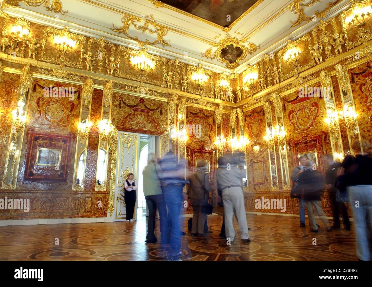 Amber room russia hi-res stock photography and images - Alamy