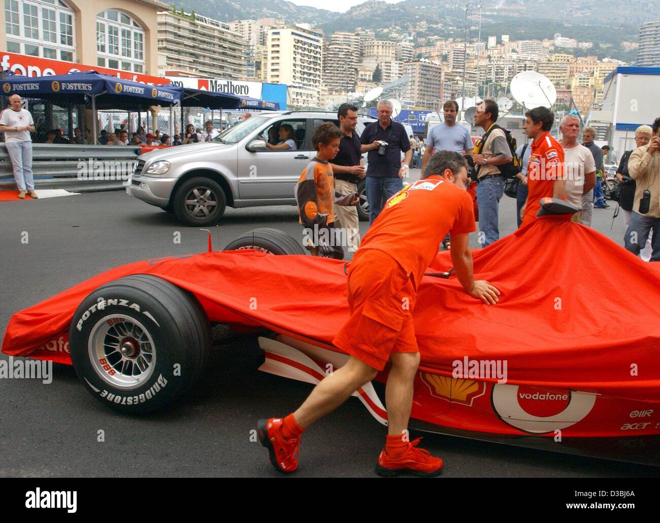 Ferrari f1 racing car hi-res stock photography and images - Alamy