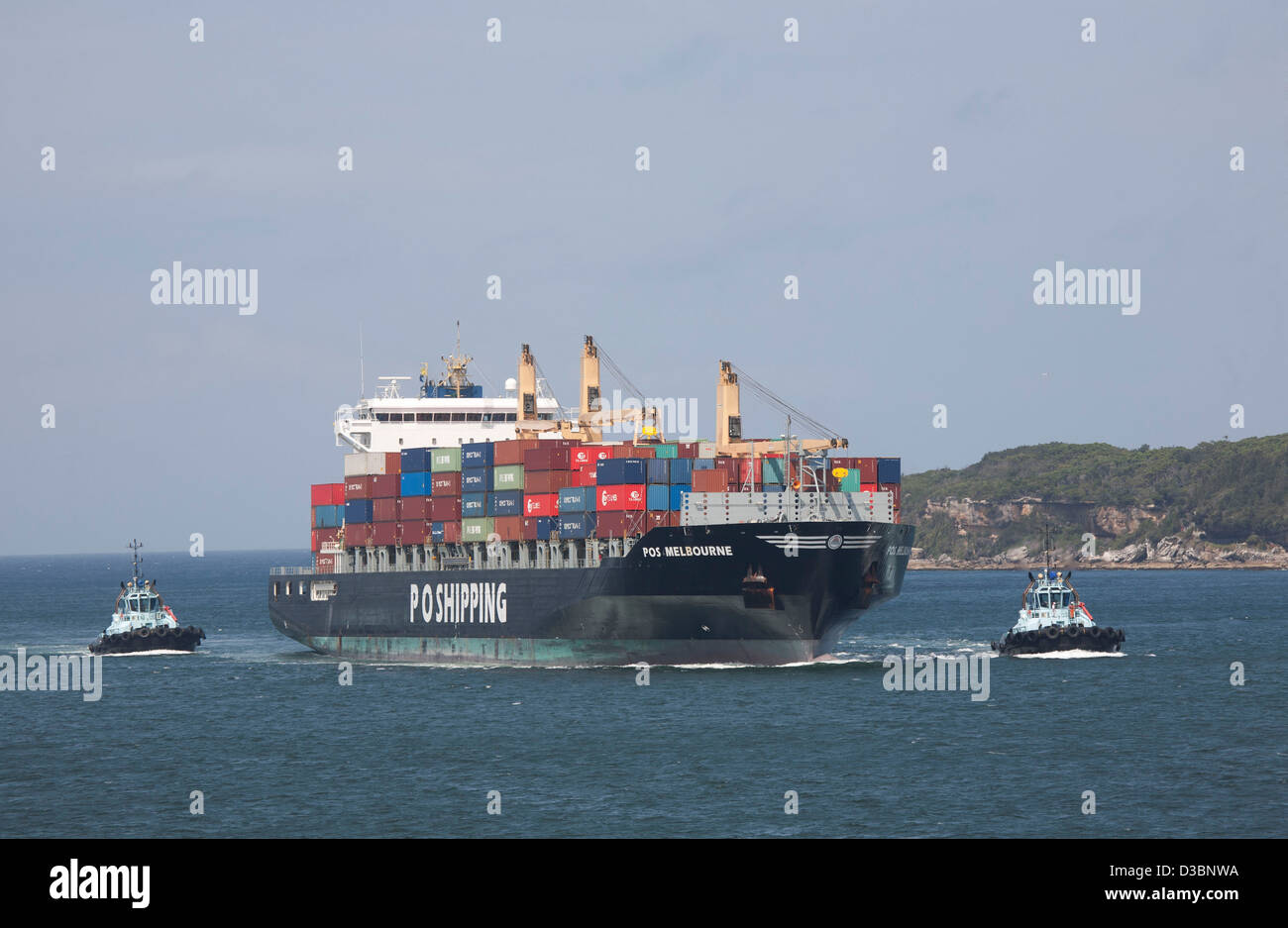 POS Melbourne Container Ship entering Port Botany with the help of two ...