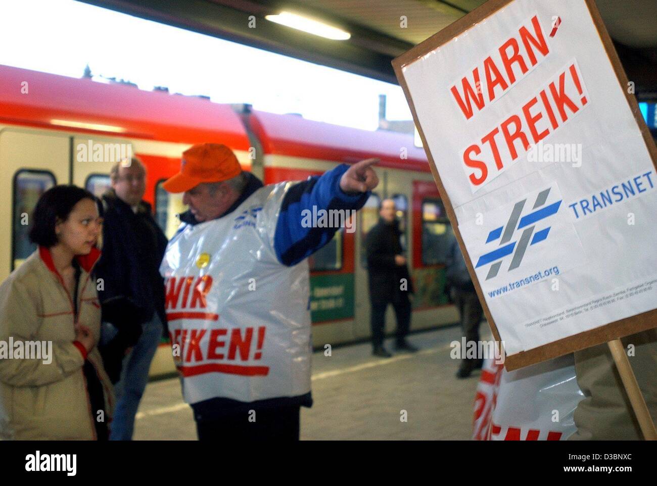 Train conductors germany hi-res stock photography and images - Alamy
