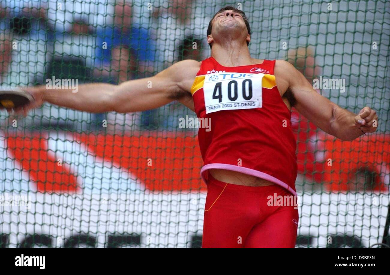 (dpa) - Spain's Mario Pestano throws the discus during the ...
