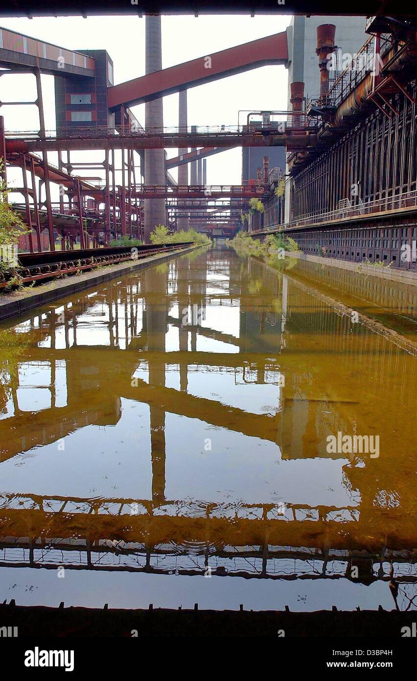(dpa) - The functional architecture of the colliery Zollverein (German ...