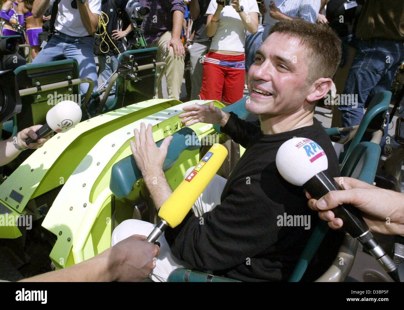 Richard rodriguez 2002 hi-res stock photography and images - Alamy