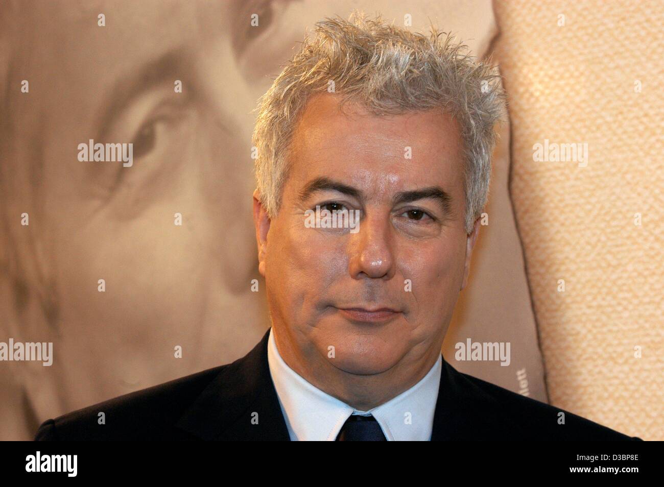 British author hi-res stock photography and images - Alamy