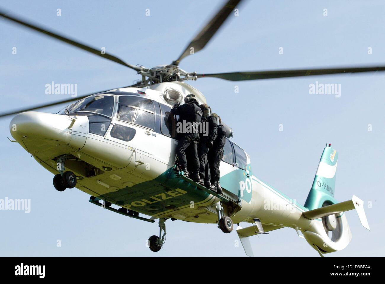German police boat hi-res stock photography and images - Alamy